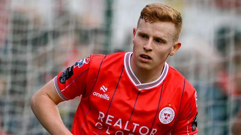 Irish defender Gavin Molloy becomes Jimmy Thelin's first Aberdeen ...