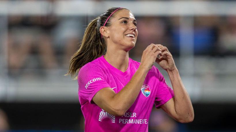 Team USA: Alex Morgan left out of Emma Hayes' Olympic squad - BBC Sport