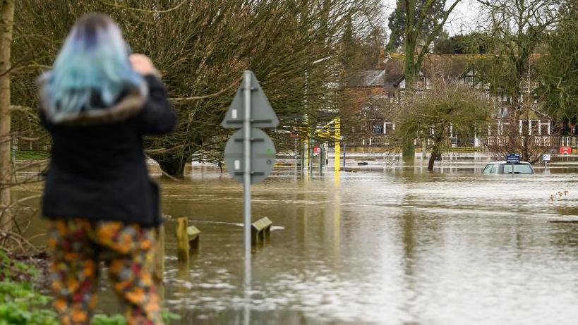 Thousands of flood defences below standard as Storm Bram hits - BBC News