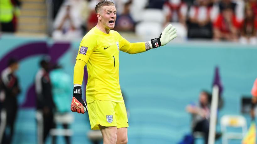 Everton: Pickford assessed by former PE teacher - BBC Sport