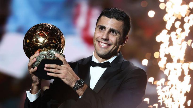 Man City: 'I'm a regular guy' - Rodri wins Ballon d'Or - BBC Sport