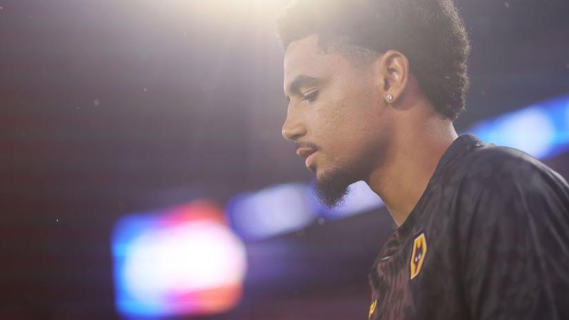 Wolves news: Ki-Jana Hoever signs new contract before Auxerre loan deal ...