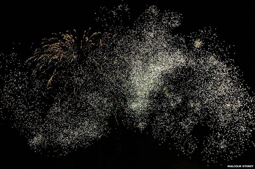 Your pictures: Bonfire Night - BBC News