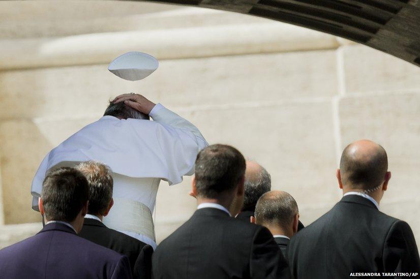 Week in pictures: 6-12 April 2013 - BBC News