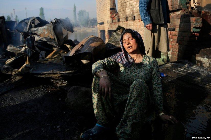 Week in pictures: 26 April - 2 May 2014 - BBC News