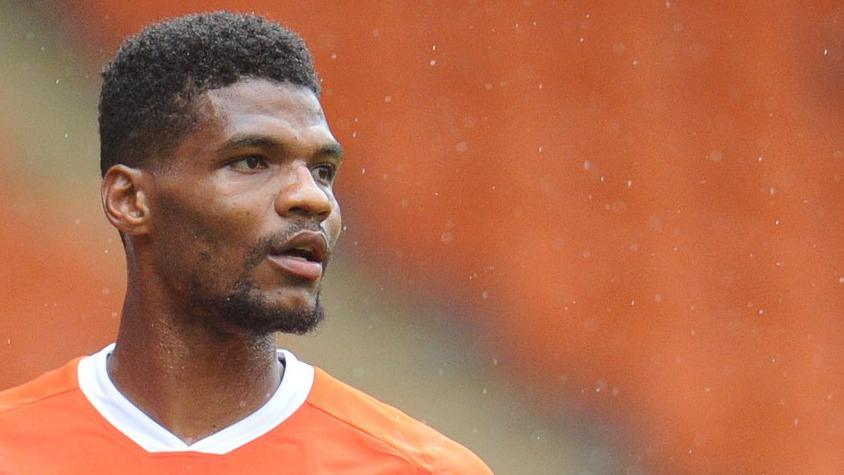 Defender Michael Nottingham joins Livingston on one-year deal - BBC Sport