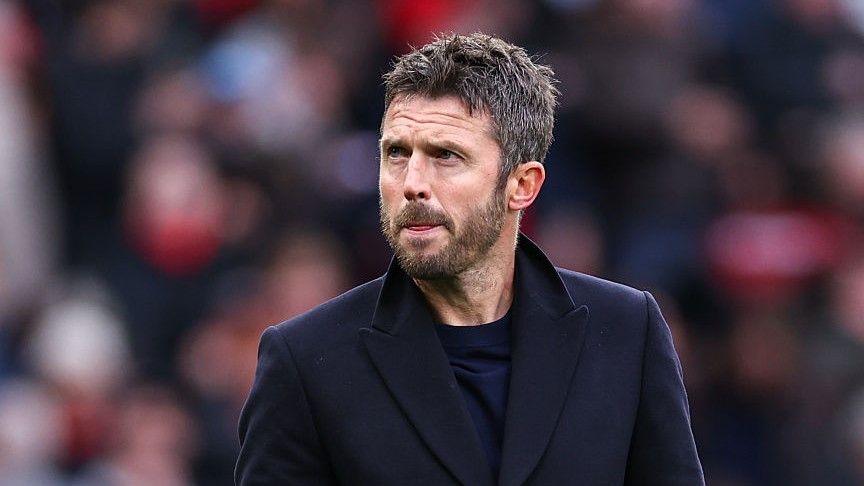 Man Utd news: Michael Carrick sticking to long-term mantra - BBC Sport