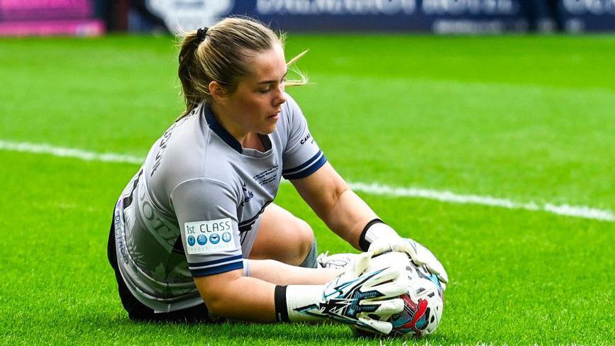 Rangers support women's game after criticism of Easdon - BBC Sport