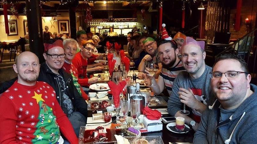 'My baking group brings LGBTQ+ community together' - BBC News