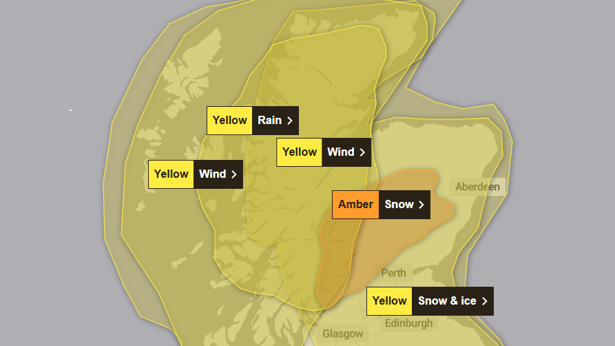 Snow alert upgraded to Amber with more Scottish weather warnings - BBC News