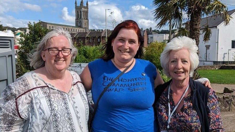 'Youth cafe with a difference' opens doors in Honiton - BBC News