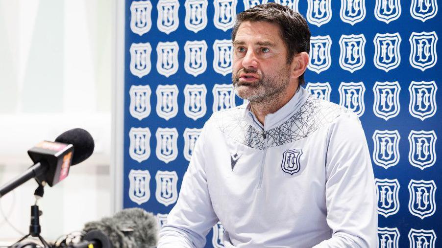 Dundee unfussed by lack of home advantage - Taylor - BBC Sport