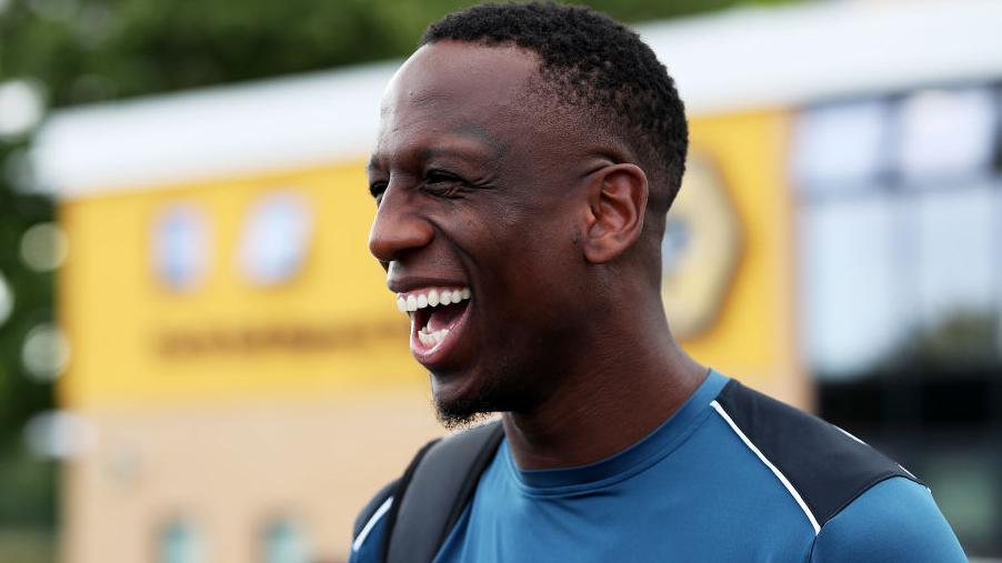Nottingham Forest transfer news: Willy Boly lured by 'spirit' - BBC Sport