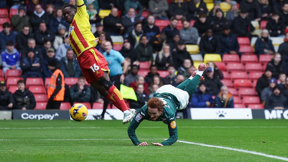 Watford 3-2 Norwich City: Tom Ince scores winner - BBC Sport