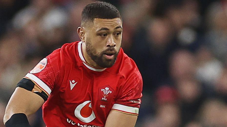 Taulupe Faletau: Number eight ruled out of first three Wales games in ...