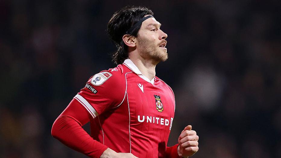 Wrexham news: Kieffer Moore and Sam Smith 'would work really well ...