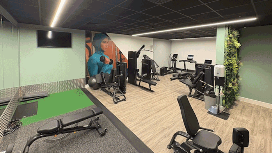 Easton Leisure Centre 'unrecognisable' after £3.8m revamp - BBC News