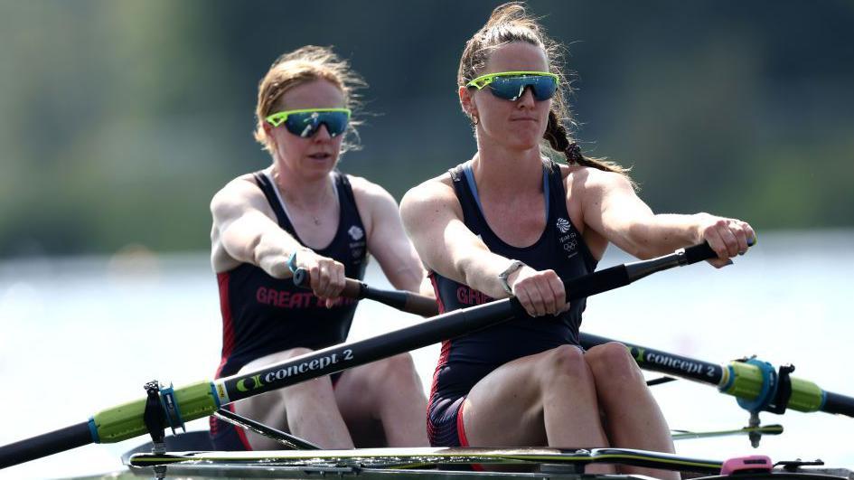 Paris 2024: Edwards and Brew into semi-finals of women's coxless pair ...
