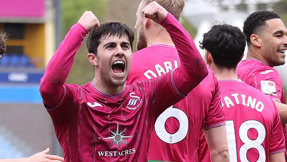 Swansea City: Will Liam Walsh be fit for reunion at Luton Town? - BBC Sport