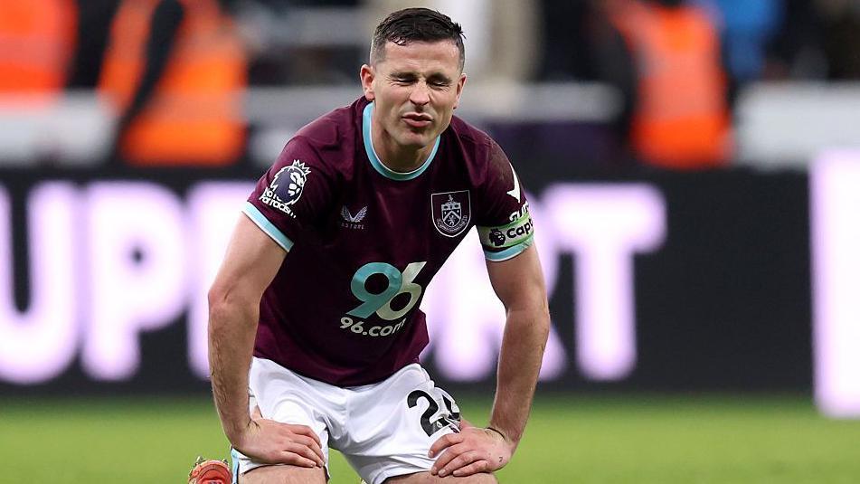 Burnley news: Fan views on Josh Cullen injury - BBC Sport