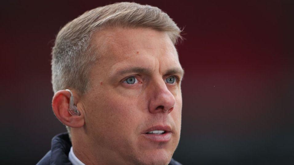 Stephen Warnock: Ex-England defender considered taking own life - BBC Sport