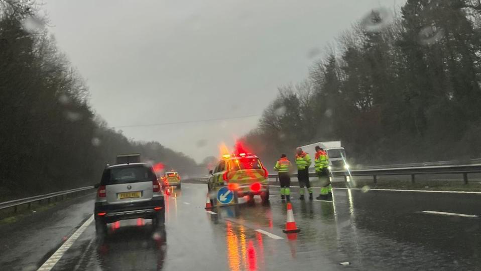 Driver seriously injured in M5 Devon crash which shut road - BBC News