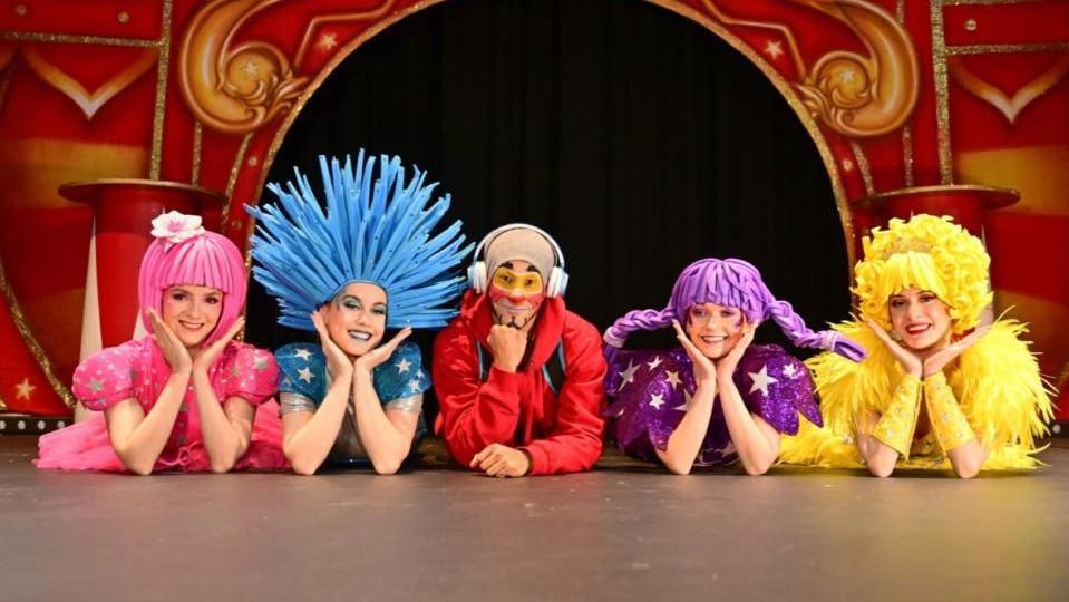 Cheshire charity circus for disabled children aims to grow - BBC News