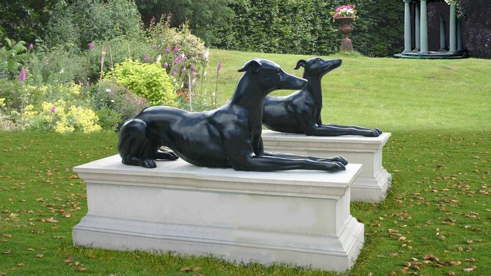 Bronze animal statues stolen from Somercotes sculpture studio - BBC News