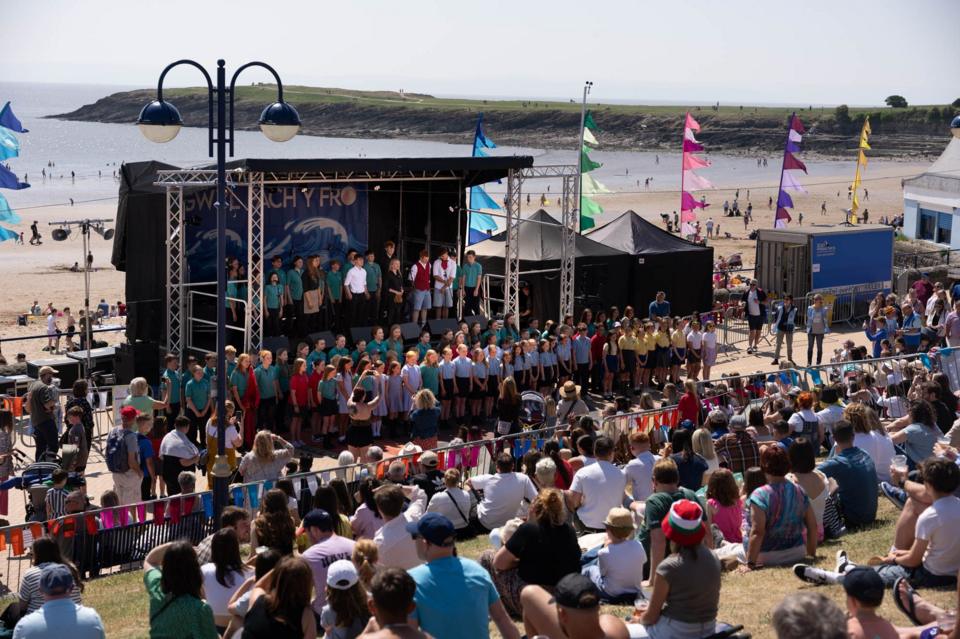 Cylchgrawn | Y newyddion a straeon diweddaraf | BBC Cymru Fyw