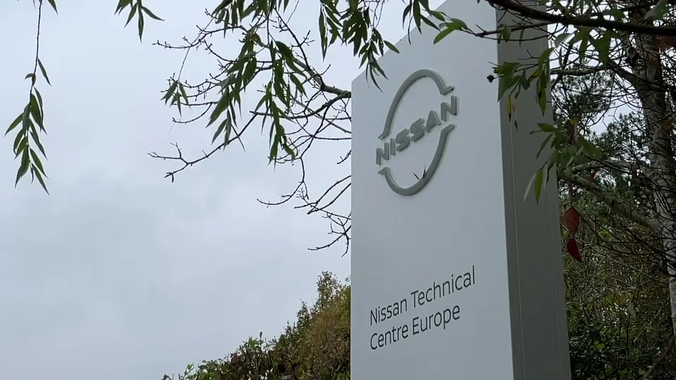 Crews tackle fire at Nissan Technical Centre in Cranfield - BBC News