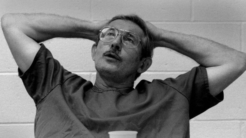 Aldrich Ames, CIA agent who sold secrets to the Soviets, dies aged 84 ...