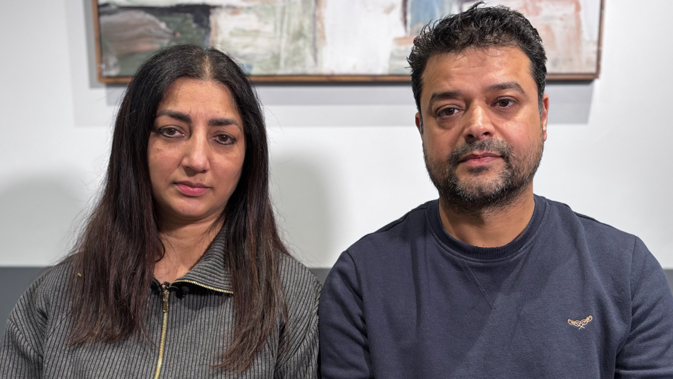 Mum of missing Loughborough student says 'I love you, come home' - BBC News