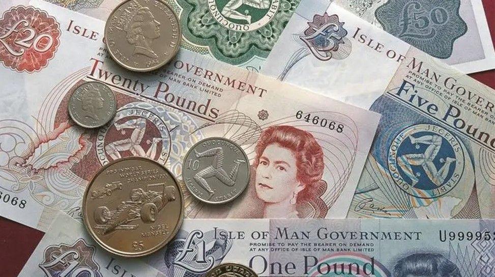Second advice session on Isle of Man bank benefit payment move - BBC News