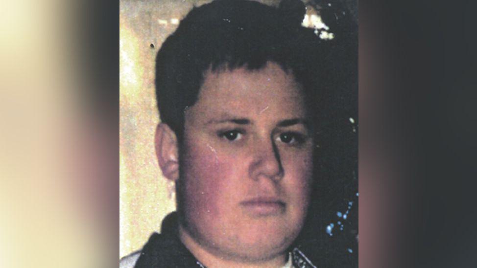 Hull man left 1995 Christmas party and has never been seen again - BBC News