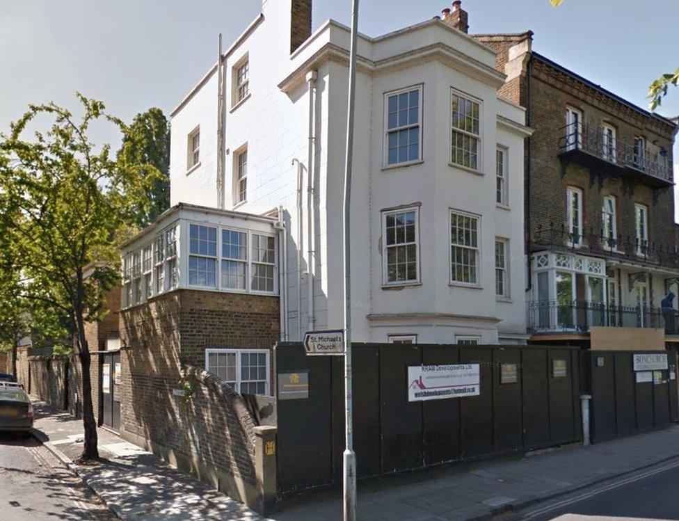 Pop star Duffy's former London house collapses - BBC News