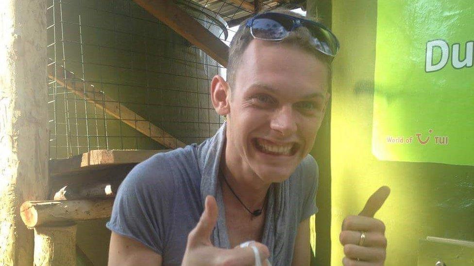 Terminal illness counselling charity set up for Essex under-40s - BBC News