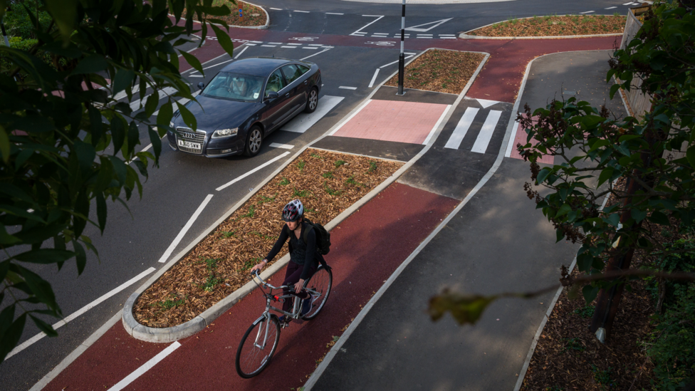 Do Cambridge's newfangled road layouts actually work? - BBC News