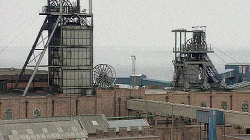 Final Durham miners' stories told in Last Men Standing film - BBC News