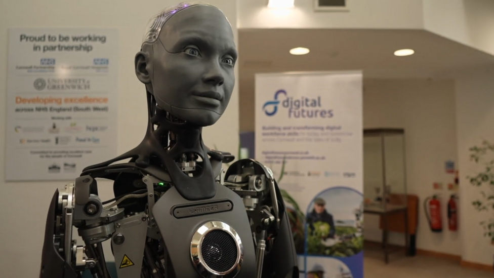 Ameca: Cornish-built humanoid robot meets the public - BBC News