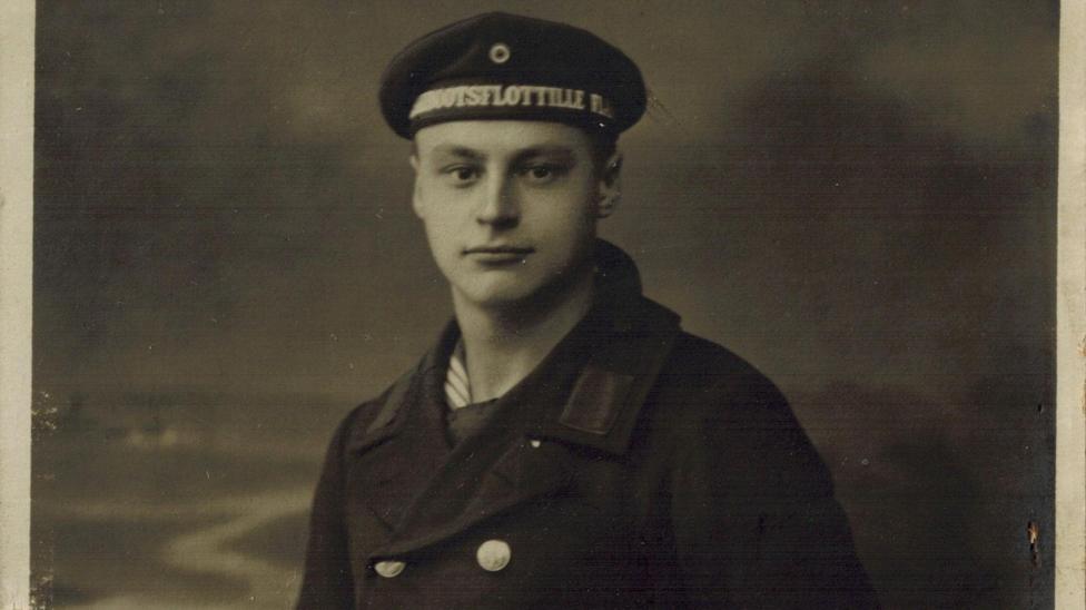 Sailor's WW1 diary and letters help find sunk German U-boat - BBC News