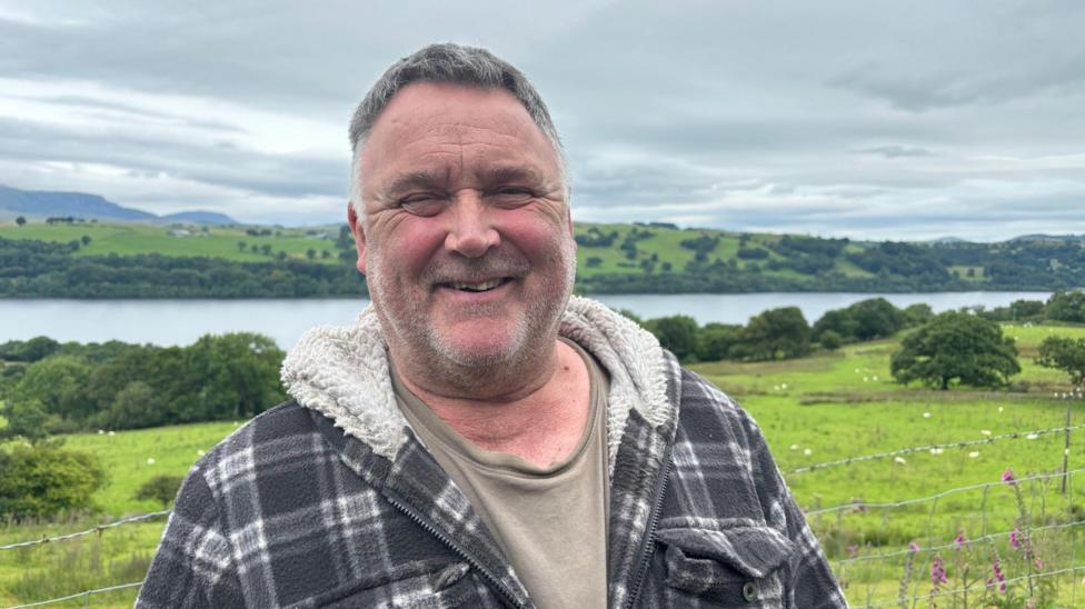 Bala tourism: Campers and dogs cause problems at Llyn Tegid - BBC News