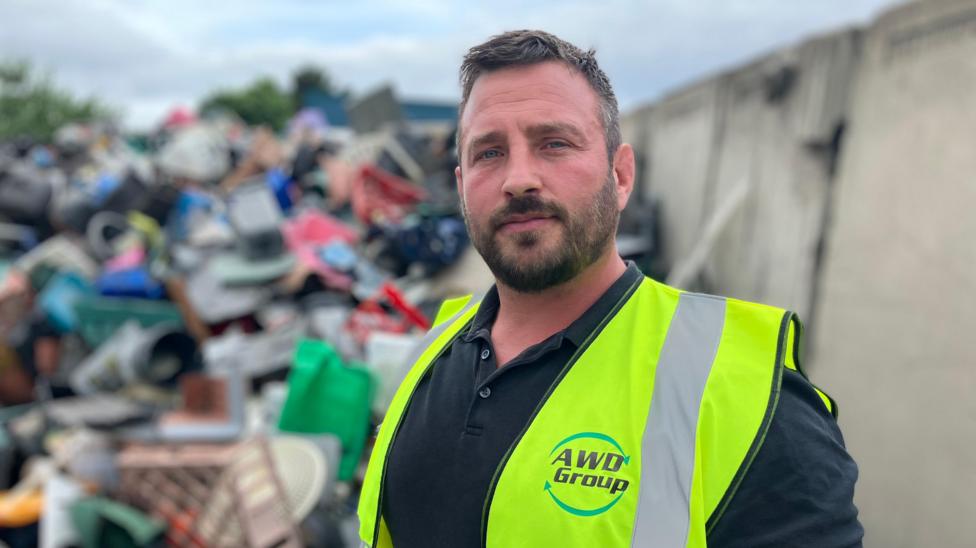 Environment: Wales second in the world for recycling rates - BBC News