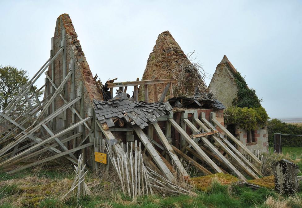 Heritage 'angel' contenders across Scotland revealed - BBC News