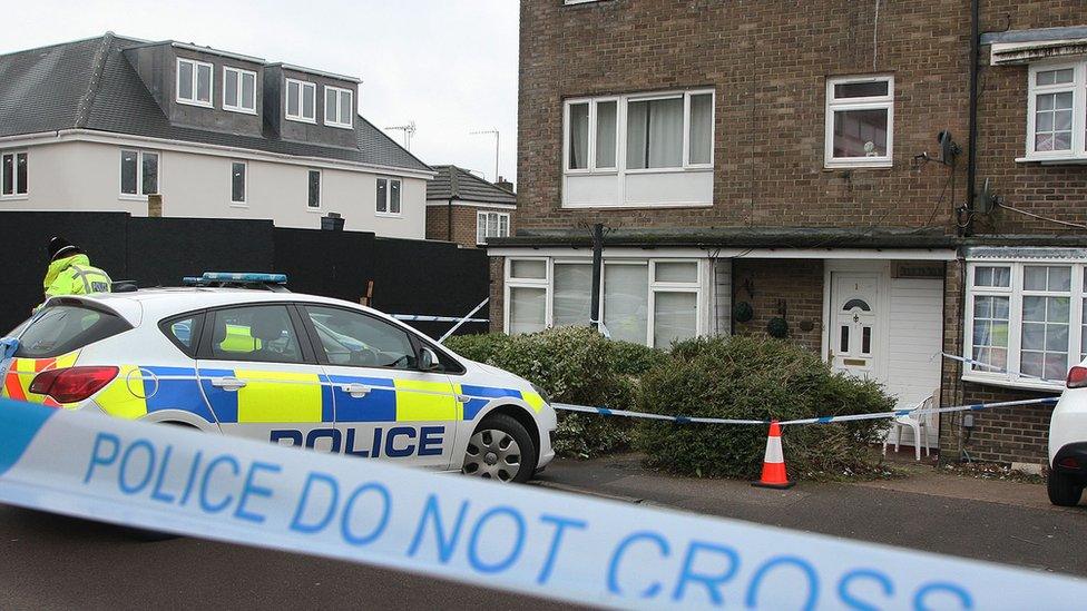 Hemel Hempstead stabbing: Man charged with murder - BBC News