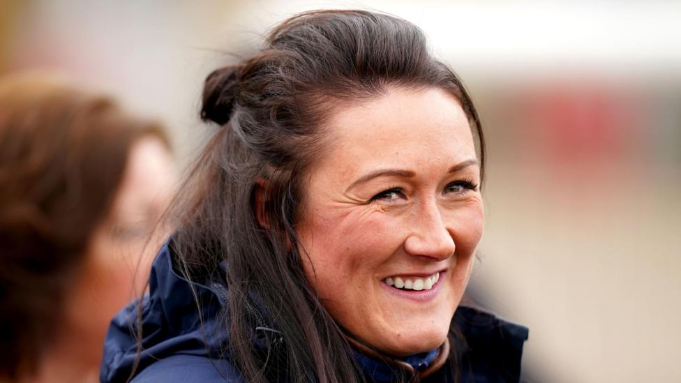 Tributes to County Durham horse trainer John Wade - BBC News