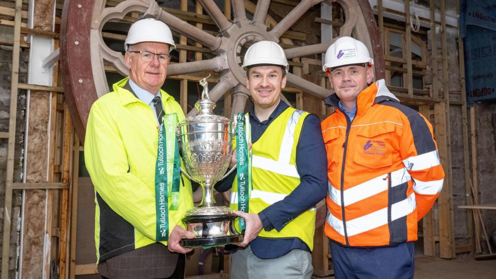 Dachaigh ùr do Chupa na Camanachd - Naidheachdan a' BhBC