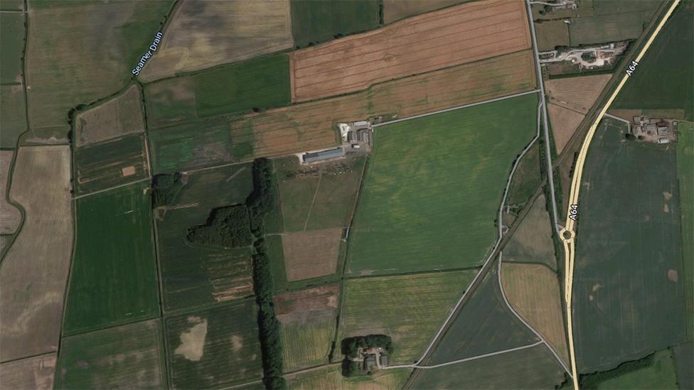 North Yorkshire gravel and sand quarry approved - BBC News