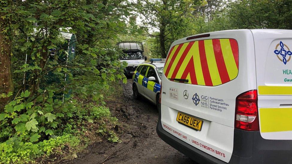 Trimsaran man admits possession of cyanide chemicals - BBC News