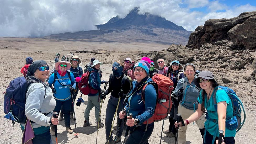 Alnwick stoma woman Gill Castle completes Kilimanjaro trek - BBC News