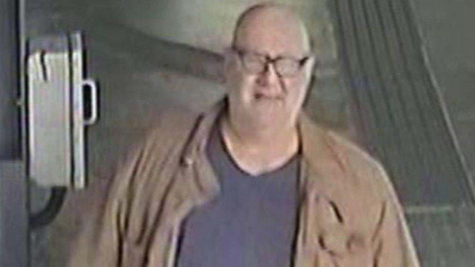 Malcolm Millman: Police alert chemists to missing rapist - BBC News